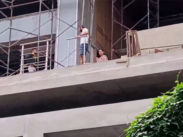 Ranbir Kapoor-Alia Bhatt Inspect The Construction Of Their Krishna Raj ...