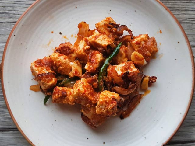 Chilli Garlic Paneer Recipe | How To Make Chilli Garlic Paneer