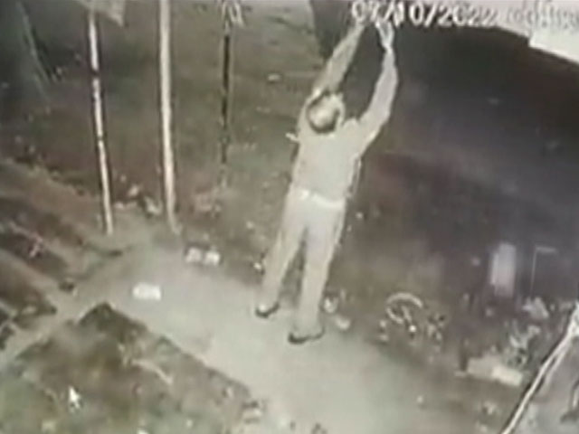 Viral Video: UP Cop Caught On Camera Stealing Light Bulb From Roadside Shop