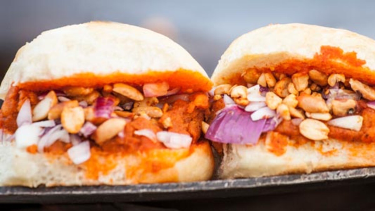 How To Make Gujarati Ras Pav - A Delicious Tea-Time Snack You Must Try ...