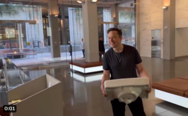 Watch: Elon Musk Enters Twitter Headquarters With A Sink