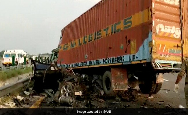 BMW Crash On Purvanchal Expressway Video: "Don't Brake," He Said As BMW ...