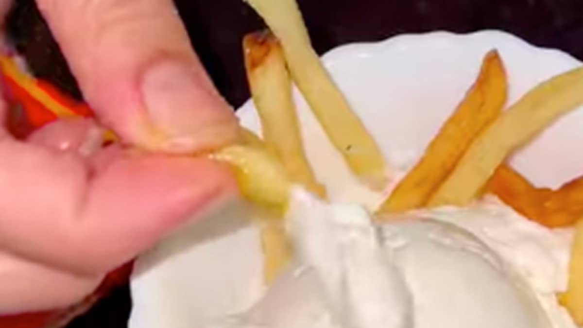 Food Blogger Tries French Fries With Ice Cream; Her Reaction Will ...