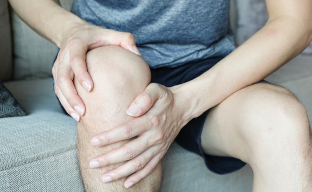 रात के समय होता है पैरों में दर्द तो इन नुस्खों से मिल सकती है राहत ...