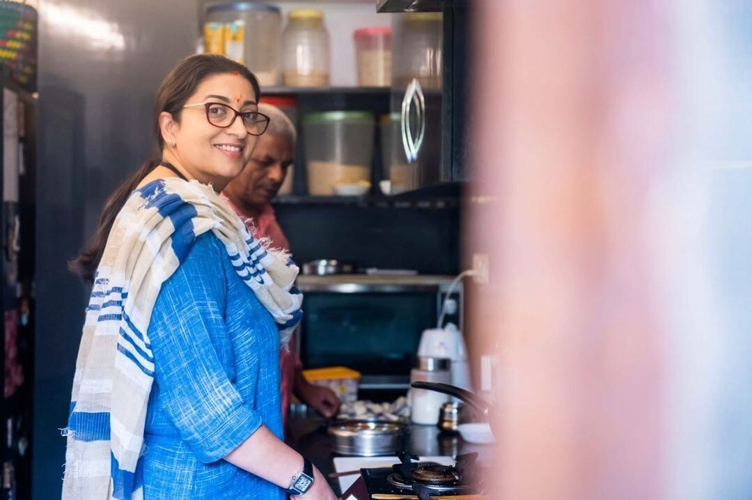 Smriti Irani Instagram | Know All About Smriti Irani Instagram at NDTV Food