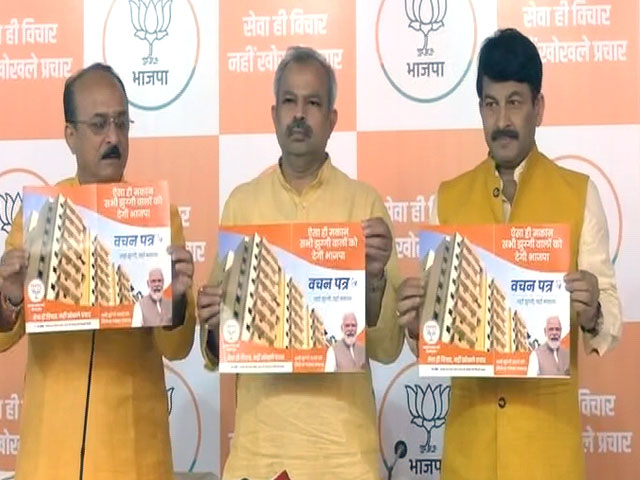 AAP Announces '10 Guarantees' Ahead Of Delhi Civic Polls, BJP Releases 'Vachan Patra'