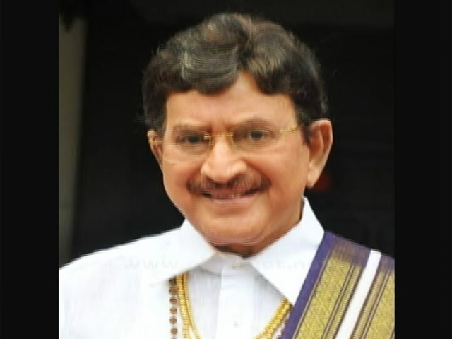 Veteran Actor Krishna, Mahesh Babu's Father, Dies