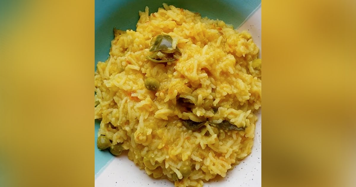 Easy Gajar Matar Khichdi Recipe
