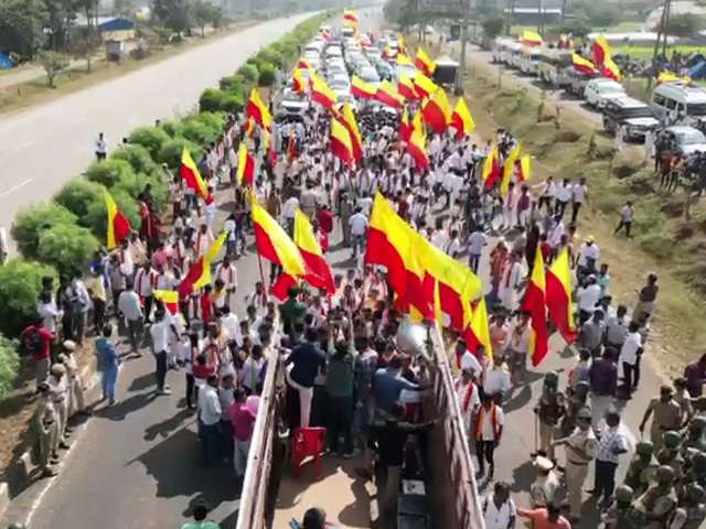 Border Row: Stones, Ink Thrown At Maharashtra Trucks In Karnataka