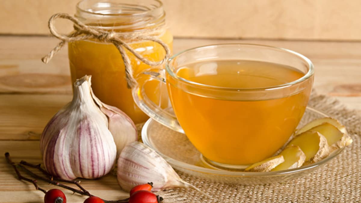 Wish For A Spotless Glass Skin? You Must Try Garlic Tea