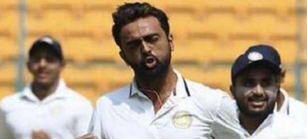 Mukesh Kumar Profile - Cricket Player, India | News, Photos, Stats ...