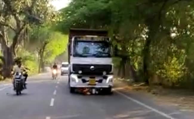 In UP Truck Drag Horror, 6-Year-Old, Grandfather On Scooty Die After Crash