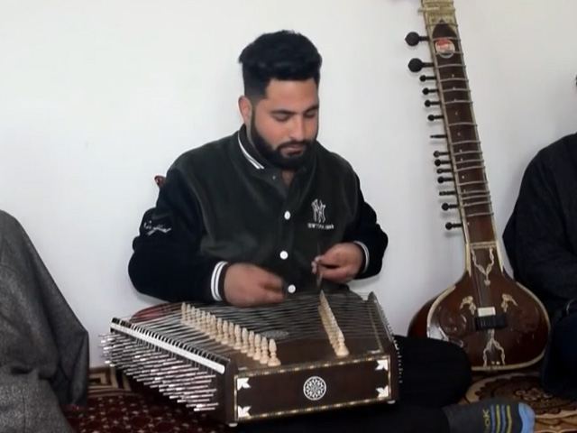 Meet Naseer Ahmad Mir, The Young Santoor Artist From Kashmir