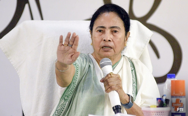 Mamata Banerjee, Trinamool: Eye On Bengal Panchayat Polls, Mamata Banerjee To Start 2-Day Dharna ...