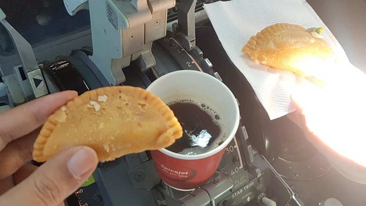 Pilot Eating Gujiya | Know All About Pilot Eating Gujiya at NDTV Food