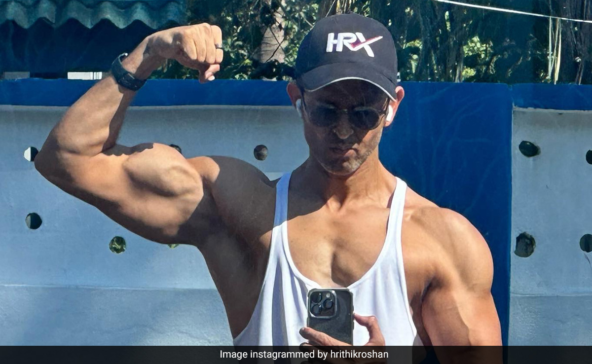 Hrithik Roshan Six Pack