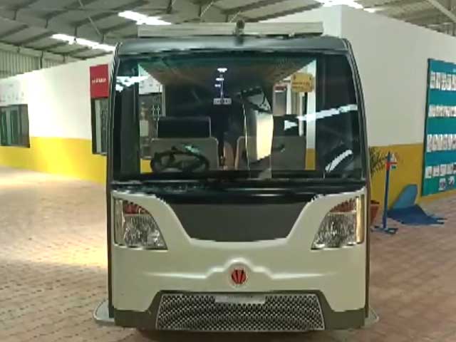 Punjab Students Develop Solar-Powered Driverless Bus