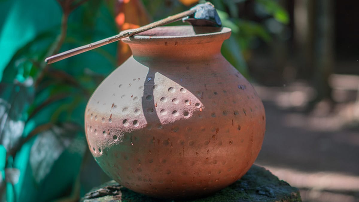 5 Incredible Health Benefits Of Drinking Water From Clay Pots (Matka ...