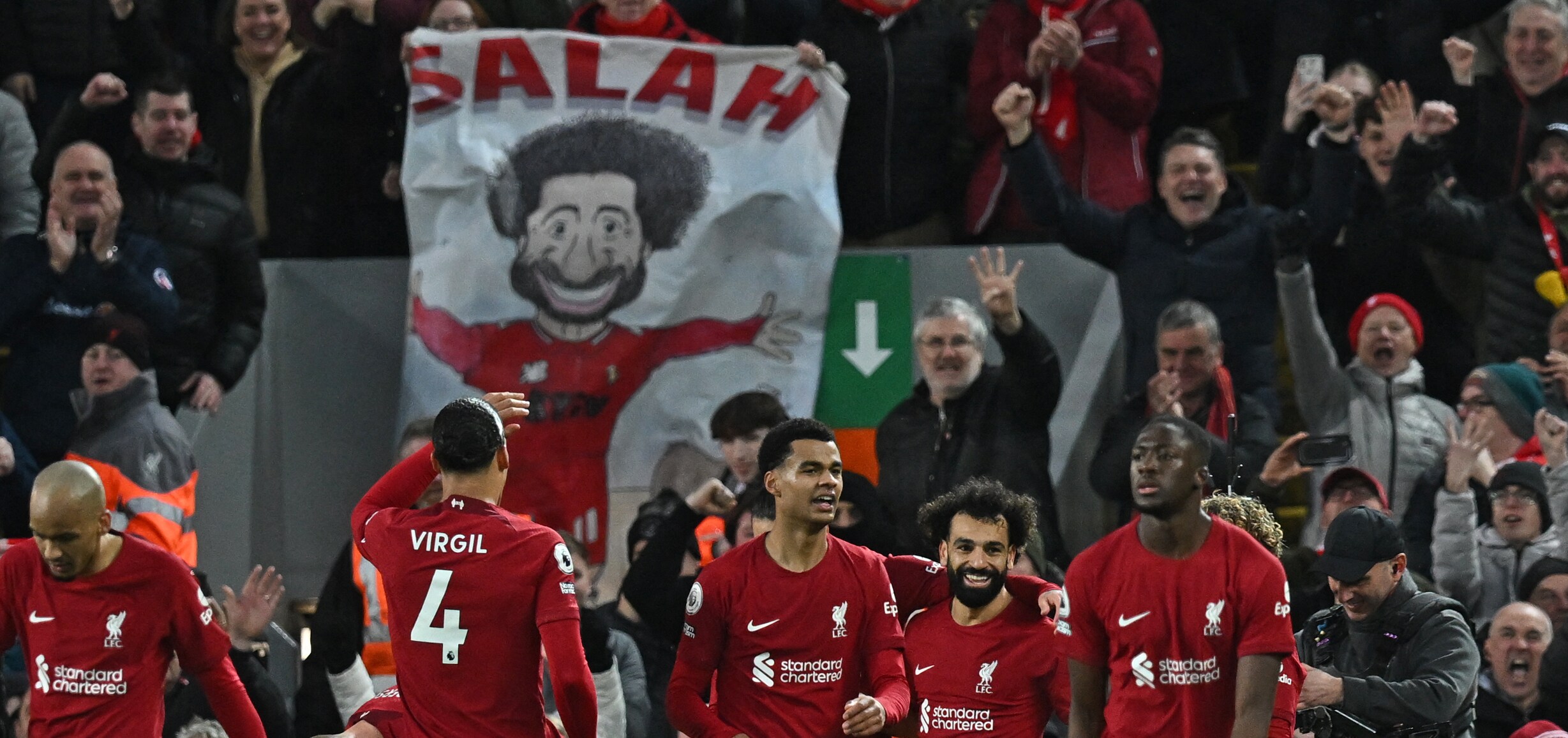 Liverpool 'Not For Sale' After Billion Pound Bid | Football News