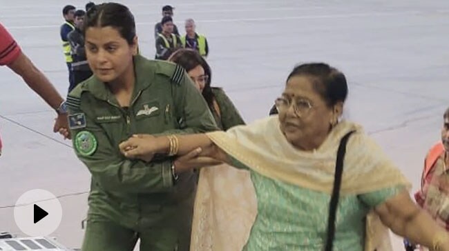 IAF's Only Woman Pilot Of C-17 Aircraft Brings Back Indians From Sudan