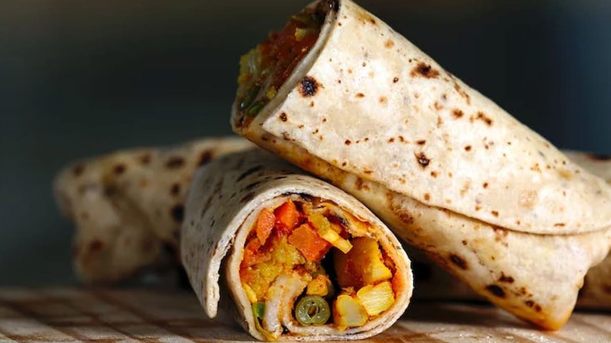 Craving A Kathi Roll? Here Are Top 5 Delicious Roll Places In Delhi ...
