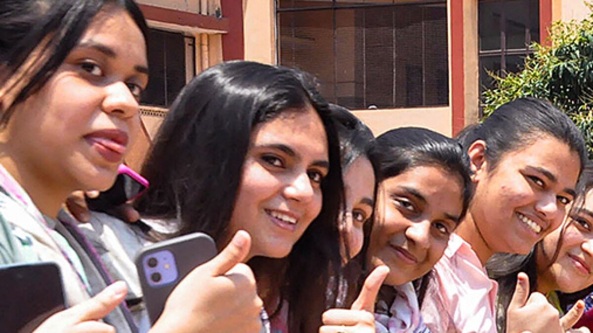 CBSE Board Result 2024: 87.98% बच्‍चे पास, फिर लड़कियों ने मारी बाजी ...