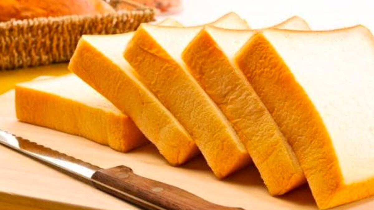 How To Eat Bread: ब्रेड को खाने से पहले जानें ये यूजफुल हैक, नहीं ...