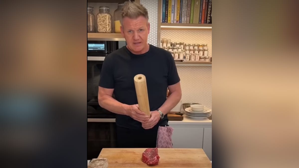 Celebrity Chef Gordon Ramsays Classy Response To Troll Has Internet In