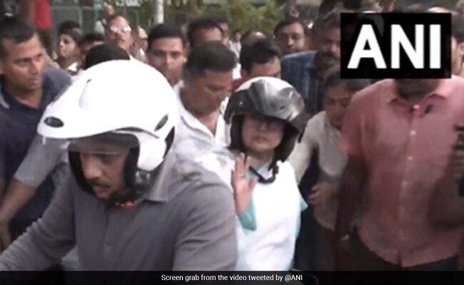 Watch: Mamata Banerjee Holds March For Protesting Wrestlers, Then A ...
