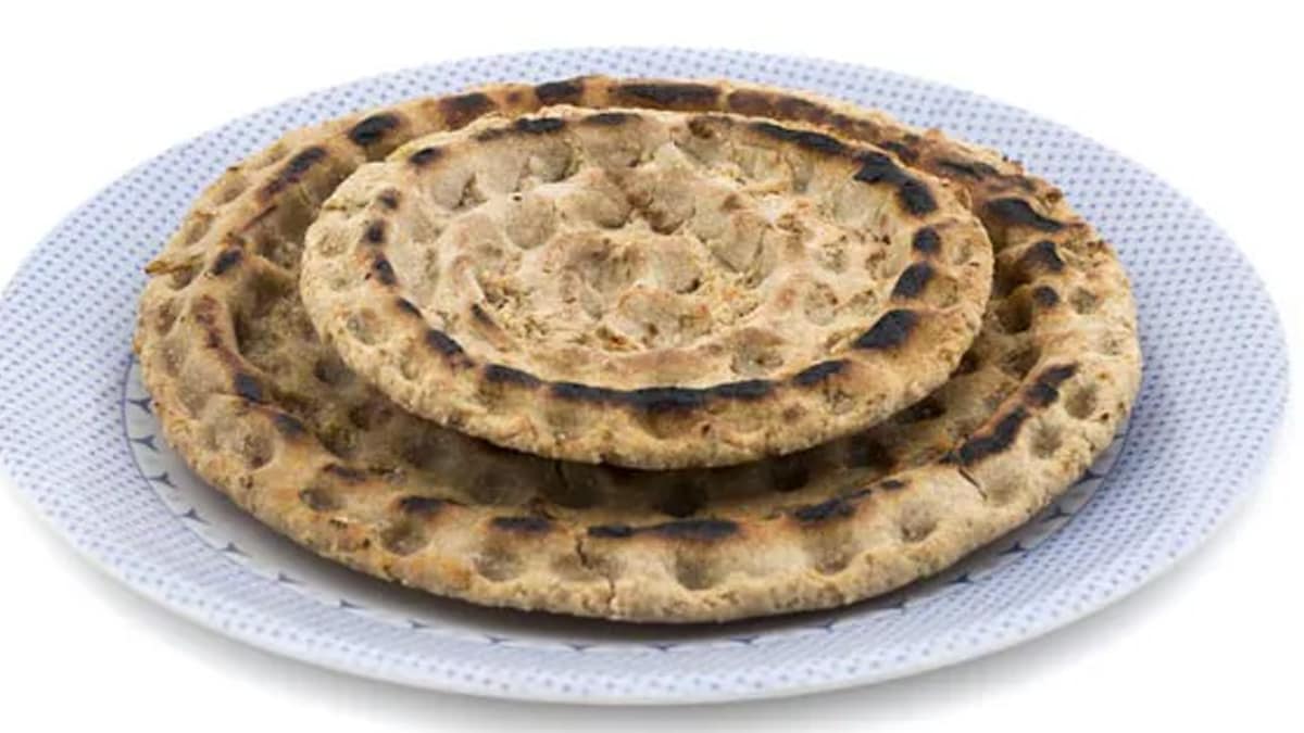 Roti With A Pinch: You Have To Try Rajasthani Chutki Wali Roti - NDTV Food