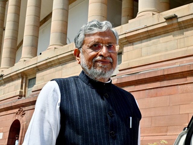 केंद्र के हलफनामे पर बीजेपी पर हमलावर JDU-RJD, सुशील मोदी बोले- आरोपों ...