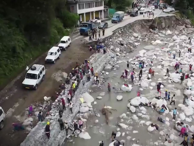 Manali-Leh National Highway Restored, Was Closed For 80 Hours After Heavy Rain