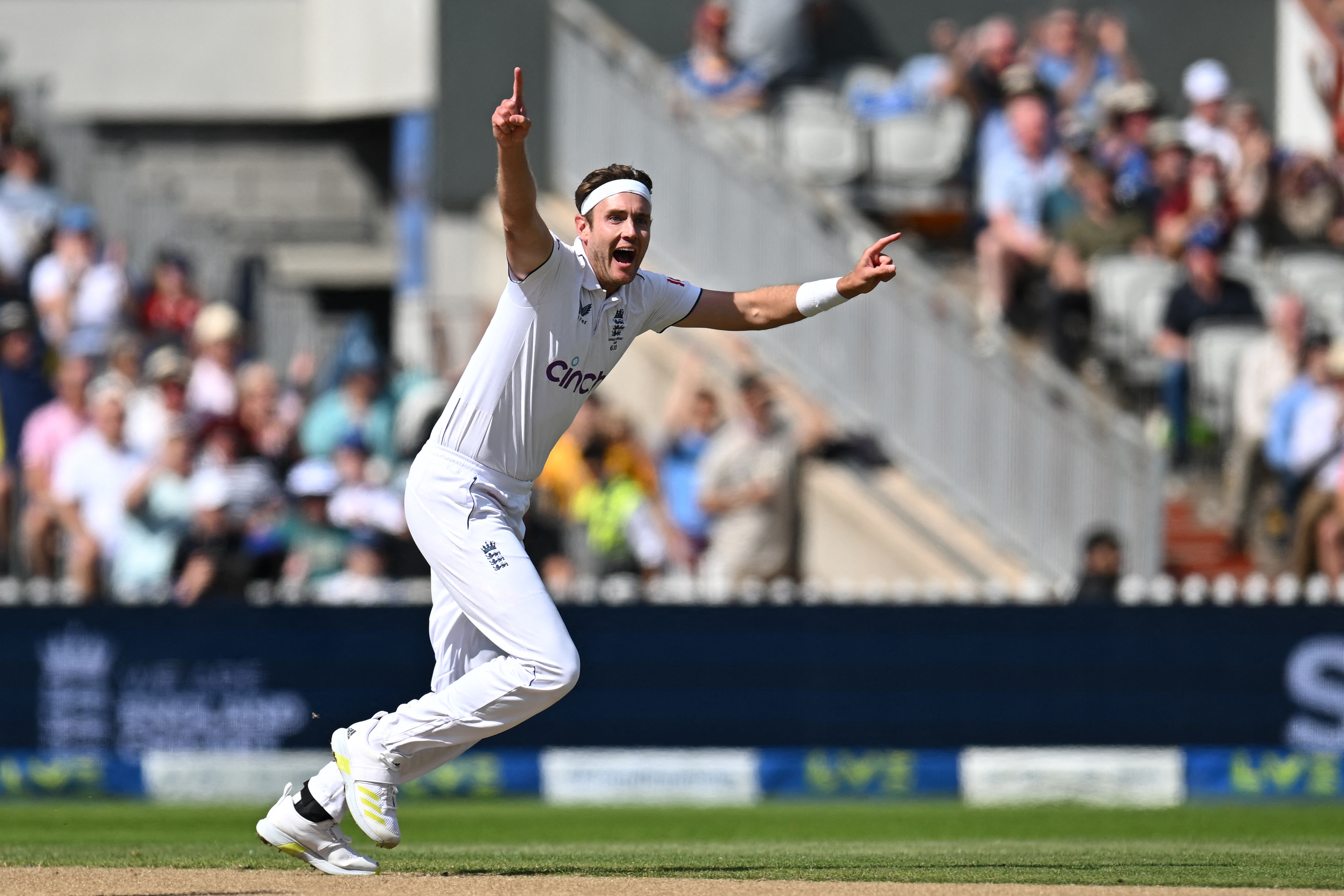 Stuart Broad Bowling Action