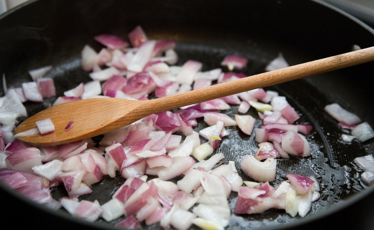 Hariyali Machli With Onion Pulao Recipe - NDTV Food