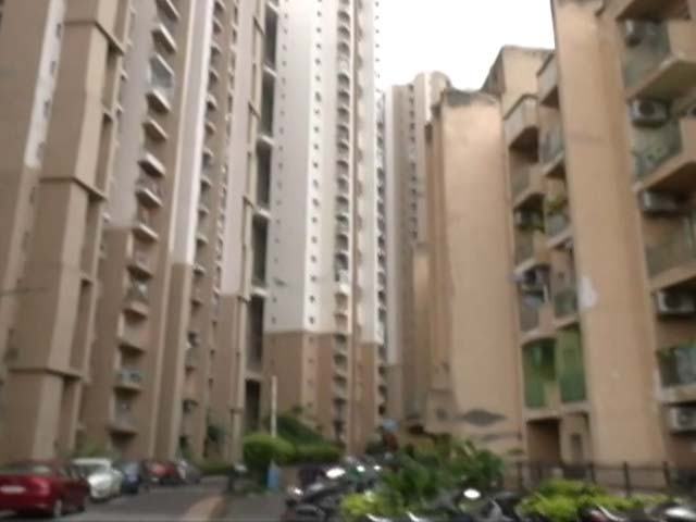 Lift Collapse Death: Are Noida Building Lifts Ticking Bombs?