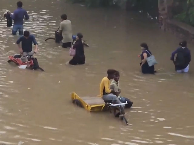 Video: Gurugram Waterlogging Forces People To Wade Through Knee-Deep Water