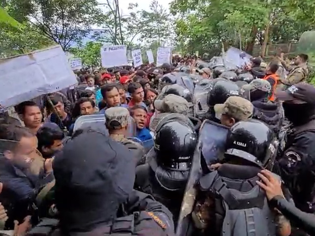 9 Cops Among 15 Injured As Cement Plant Protest Turns Violent In Meghalaya