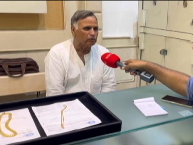 Delhi Jeweller Duped Of Lakhs By SMS Scammer