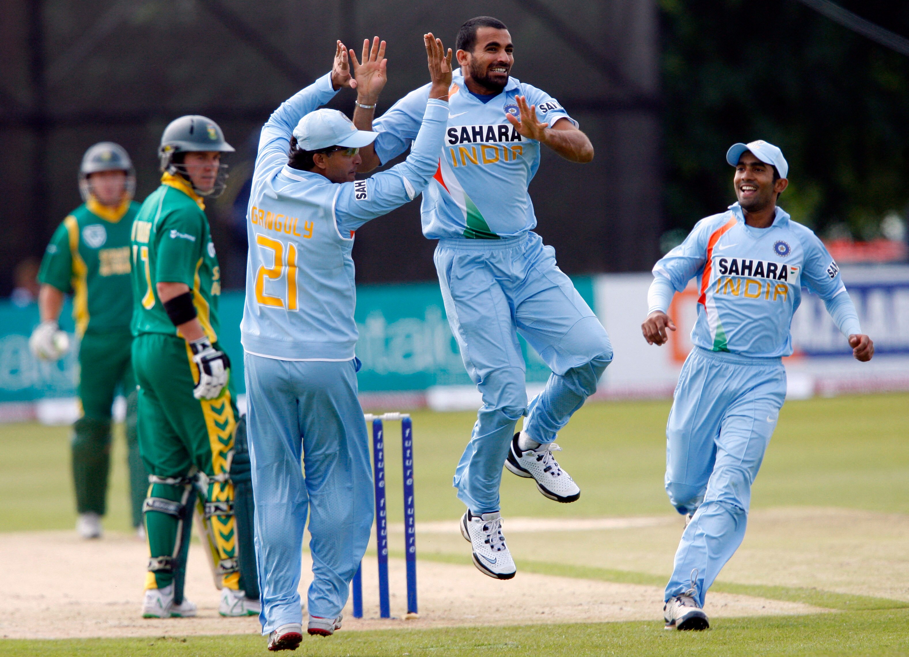 Zaheer Khan Profile - Cricket Player, India | News, Photos, Stats ...