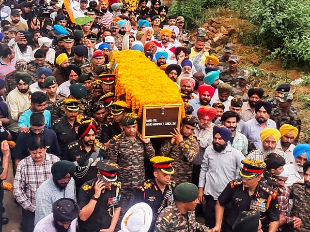Heartbreaking Visuals At Last Rites Of Officers Killed In Jammu And Kashmir