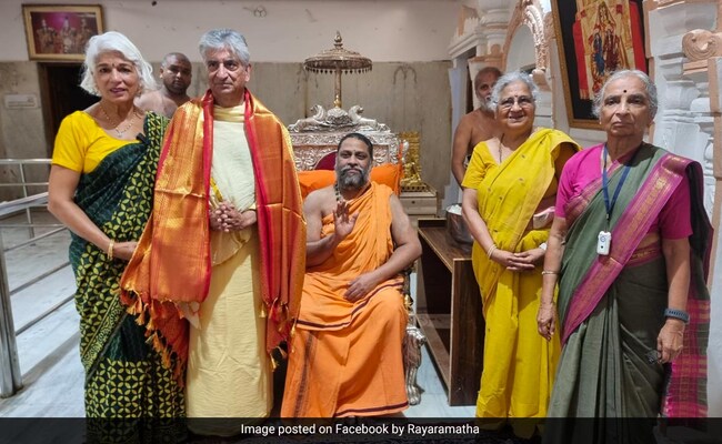 Watch: Rishi Sunak's Parents, Mother-In-Law Sudha Murty Visit Andhra ...