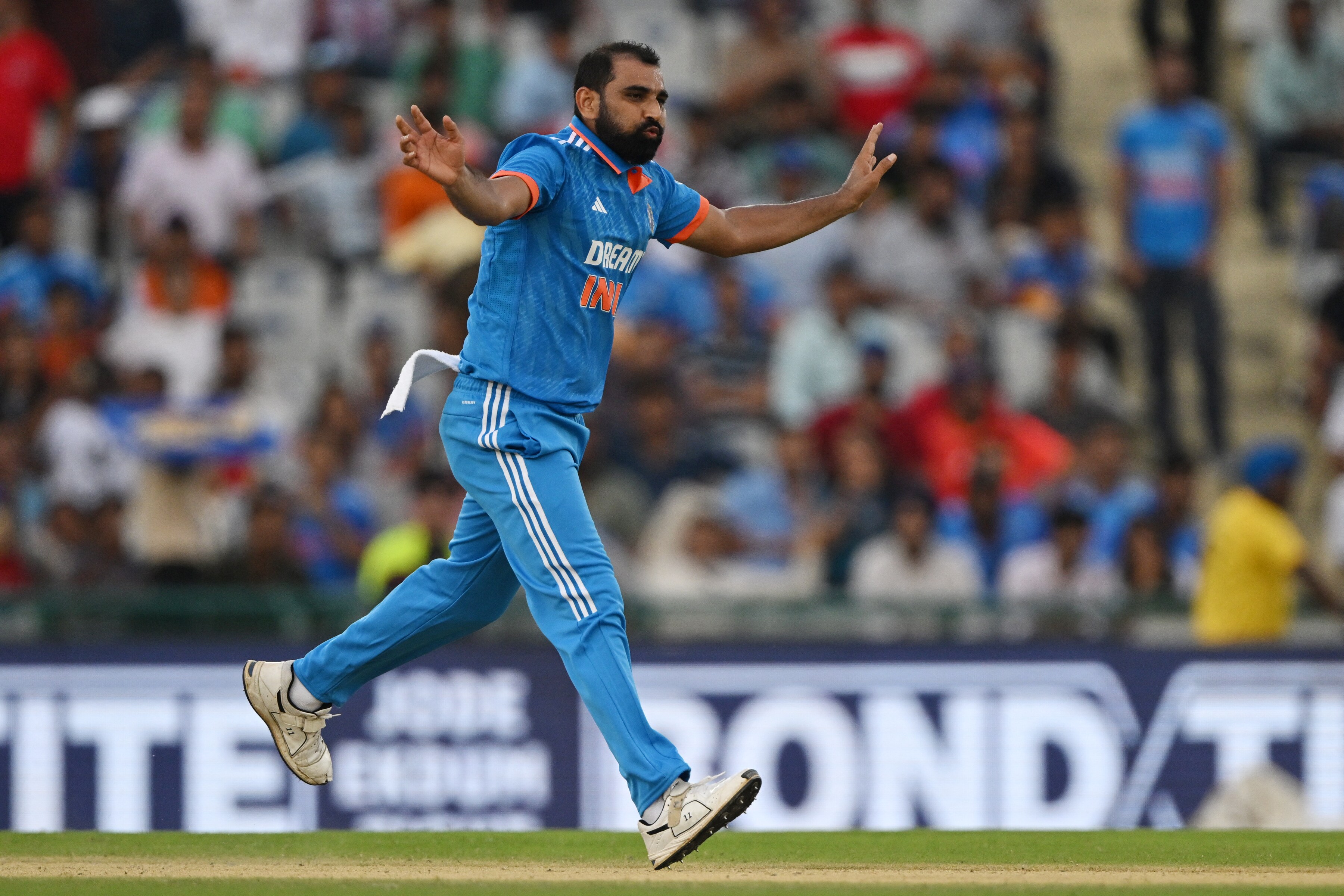 There’s A Massive Difference In Mohammed Shami’s Overall ODI Numbers ...