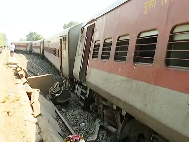 Ground Report: How Authorities Responded After 21 Train Coaches Derailed In Bihar