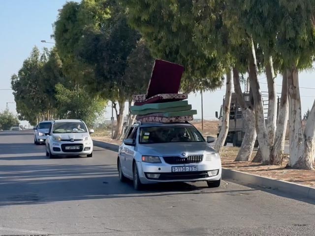 Mattresses Strapped To Cars, Gazans Start Fleeing After Israel Ultimatum