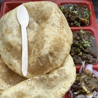 Chole Bhature: Fitness Influencer's Post Against Chole Bhature For ...