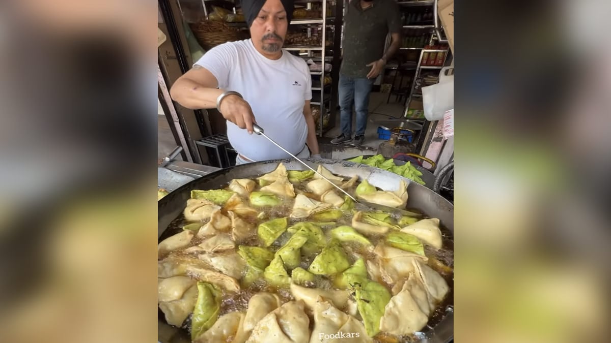 Viral Video: Green Samosas At Ambala Street Food Stall Are Winning ...