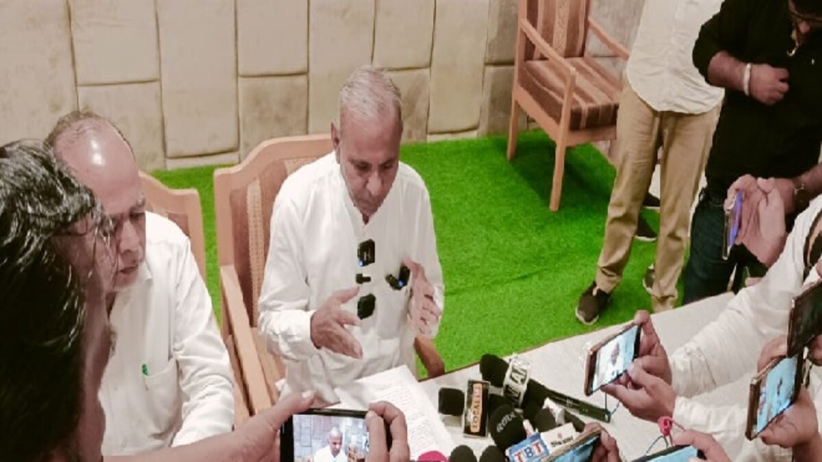 वायरल अश्लील फोटो पर बोले कांग्रेसी विधायक मेवाराम जैन, यह विरोधियों की ...