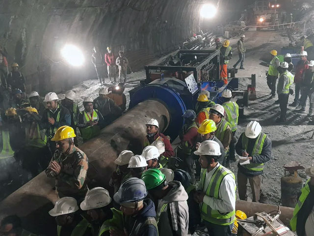 120 Hours On, Trapped Tunnel Workers Face Physical, Mental Battle