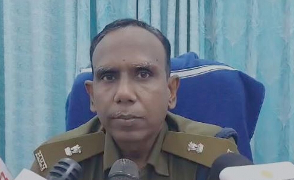 Harda: पूर्व पार्षद को वोटिंग के समय EVM की फोटो लेना पड़ा महंगा ...