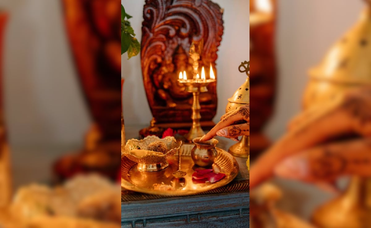 Diya niyam : पूजा घर में दिया जलाते समय रखें इन बातों का ध्यान | Right ...
